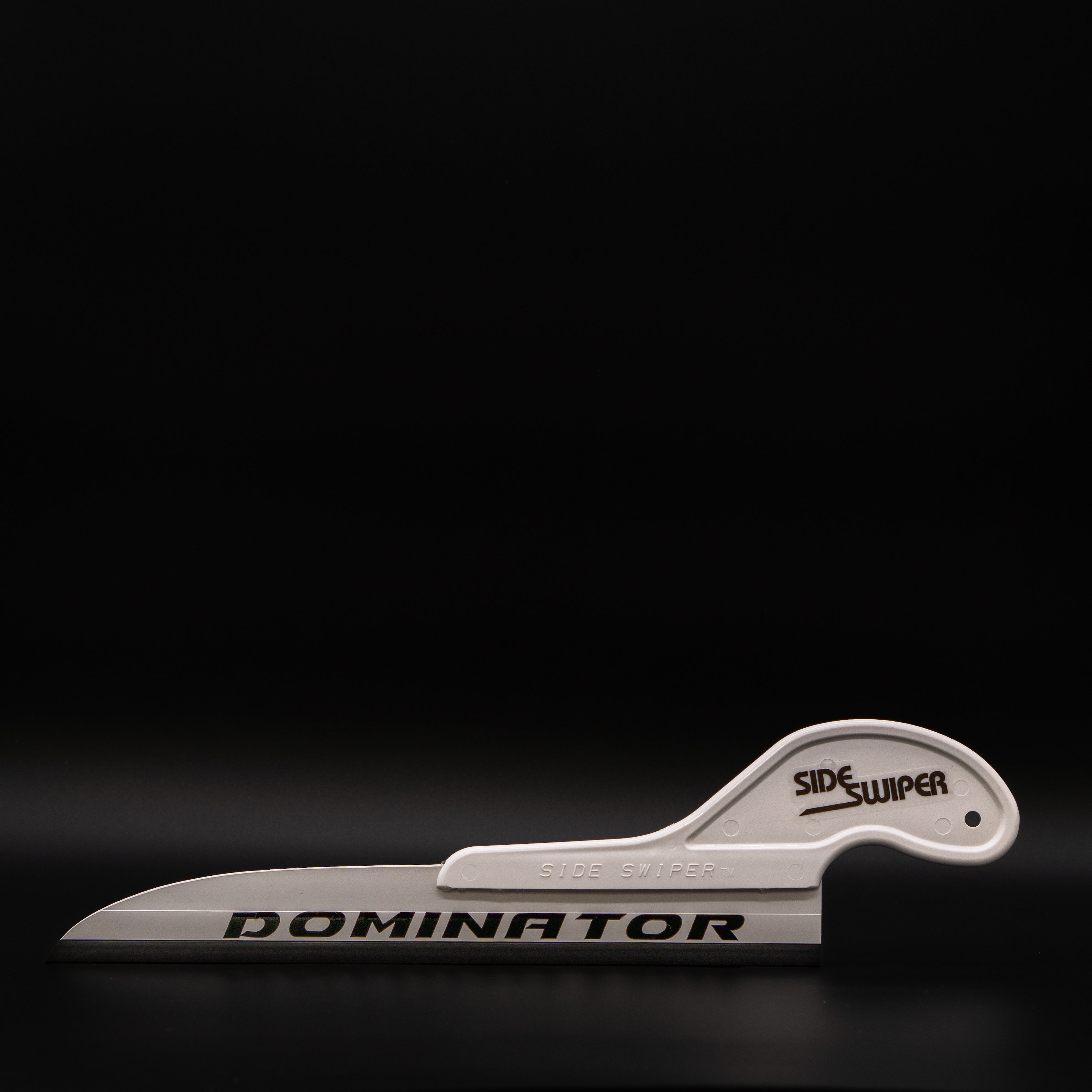 The DOMINATOR in a Side Swiper Handle – Gasket Pro Tools